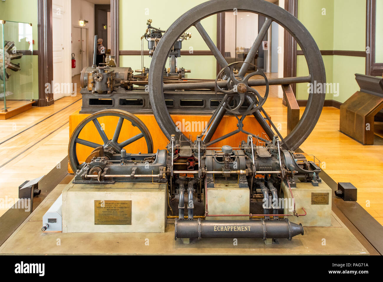Gas driven push-pull engine for blast furnaces, 1904. The Lenoir engine ...