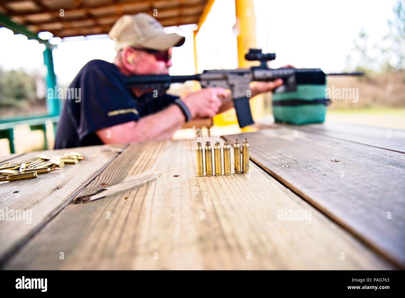 Ar 15 shell casings hi-res stock photography and images - Alamy