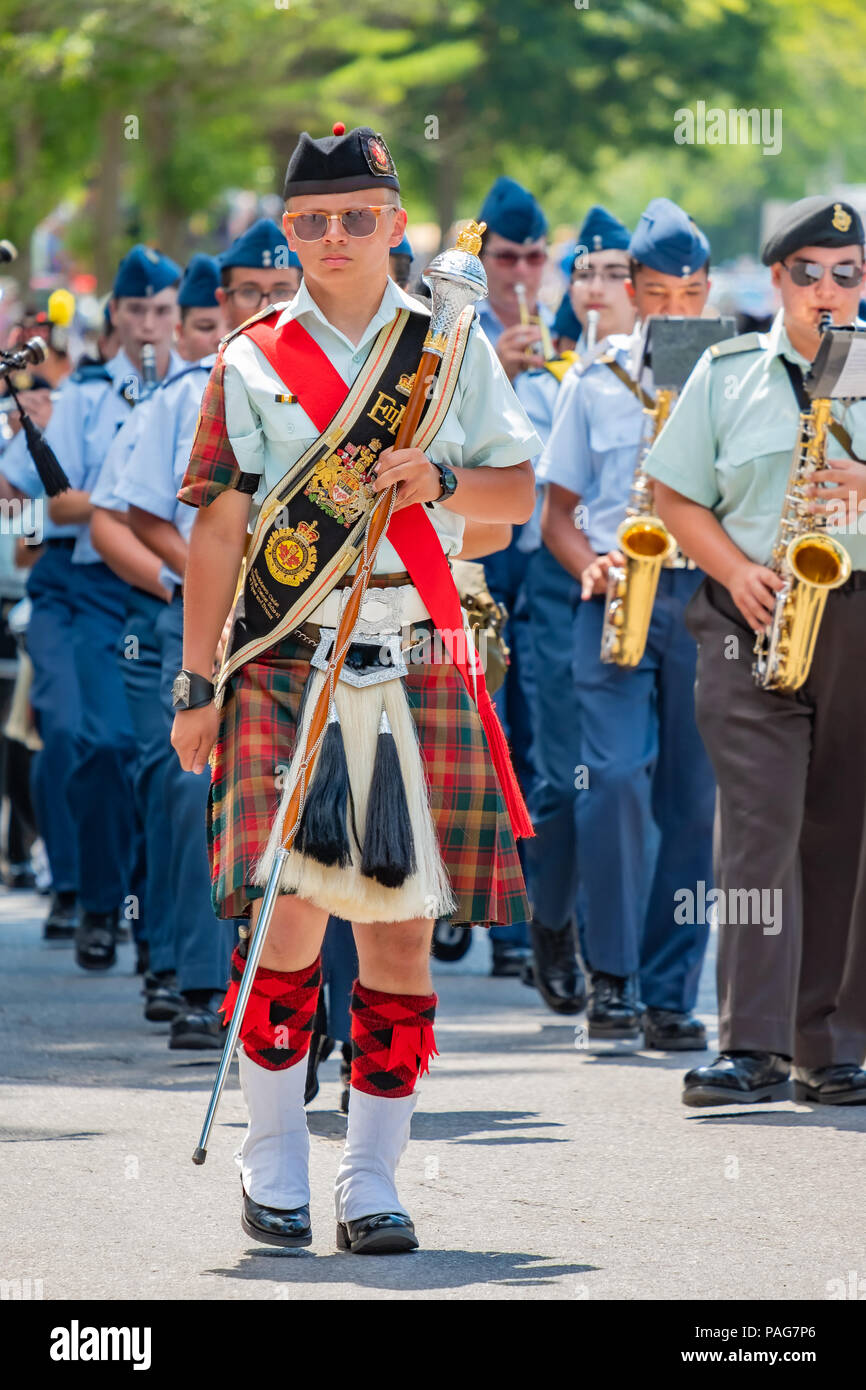 Parade leader teen hi-res stock photography and images - Alamy