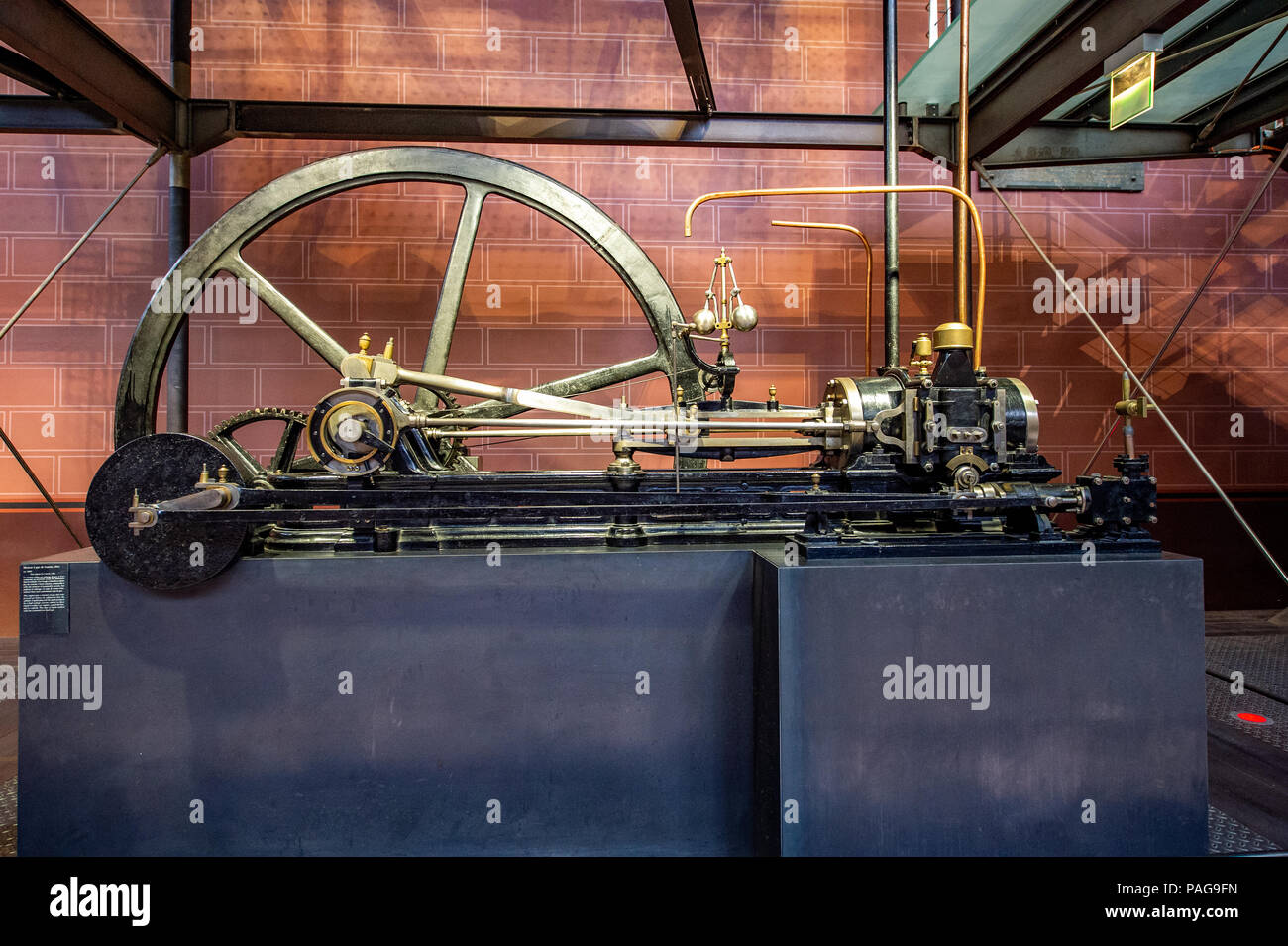 Gas engine by Lenoir, 1862 Stock Photo - Alamy