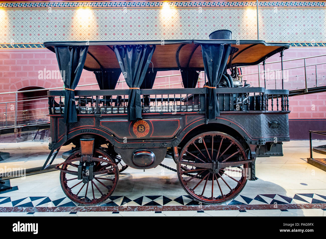 Steam omnibus hi-res stock photography and images - Alamy