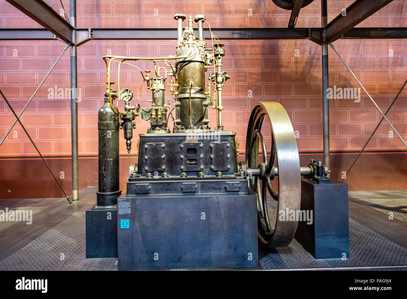 Diesel engine, 1892 Stock Photo - Alamy