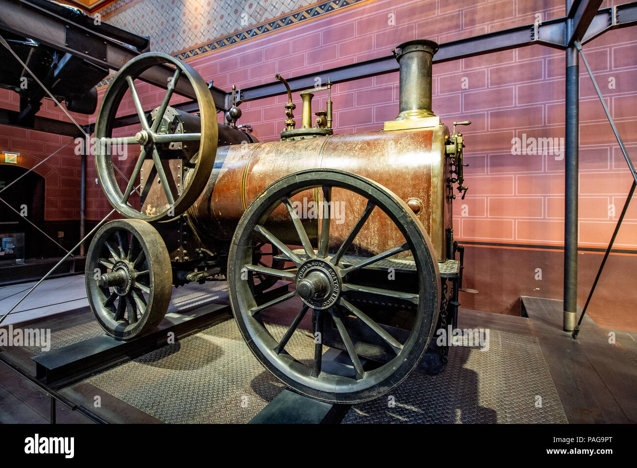 Tuxford hi-res stock photography and images - Alamy