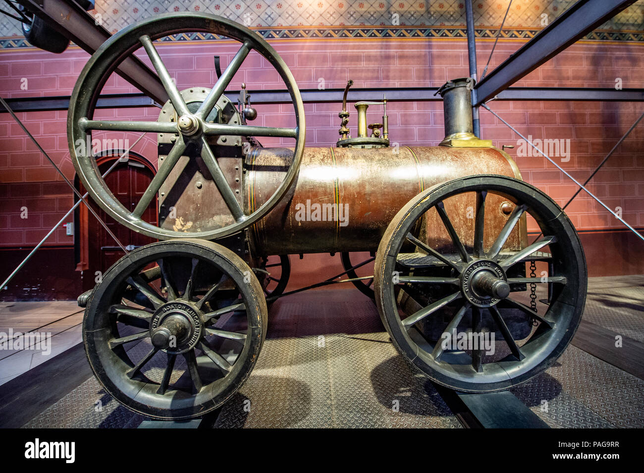 Tuxford hi-res stock photography and images - Alamy