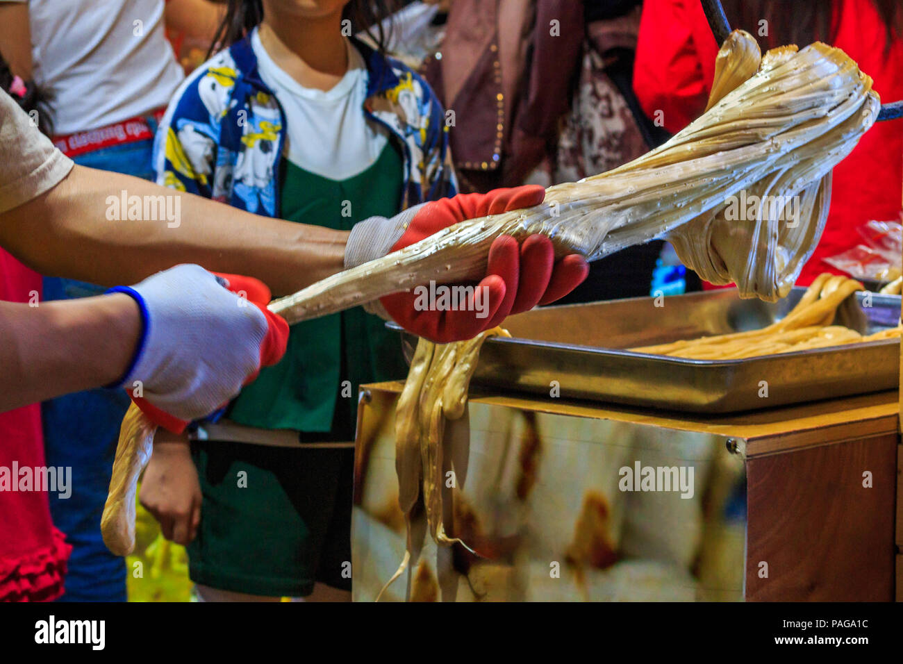 Master confectioner hi-res stock photography and images - Alamy