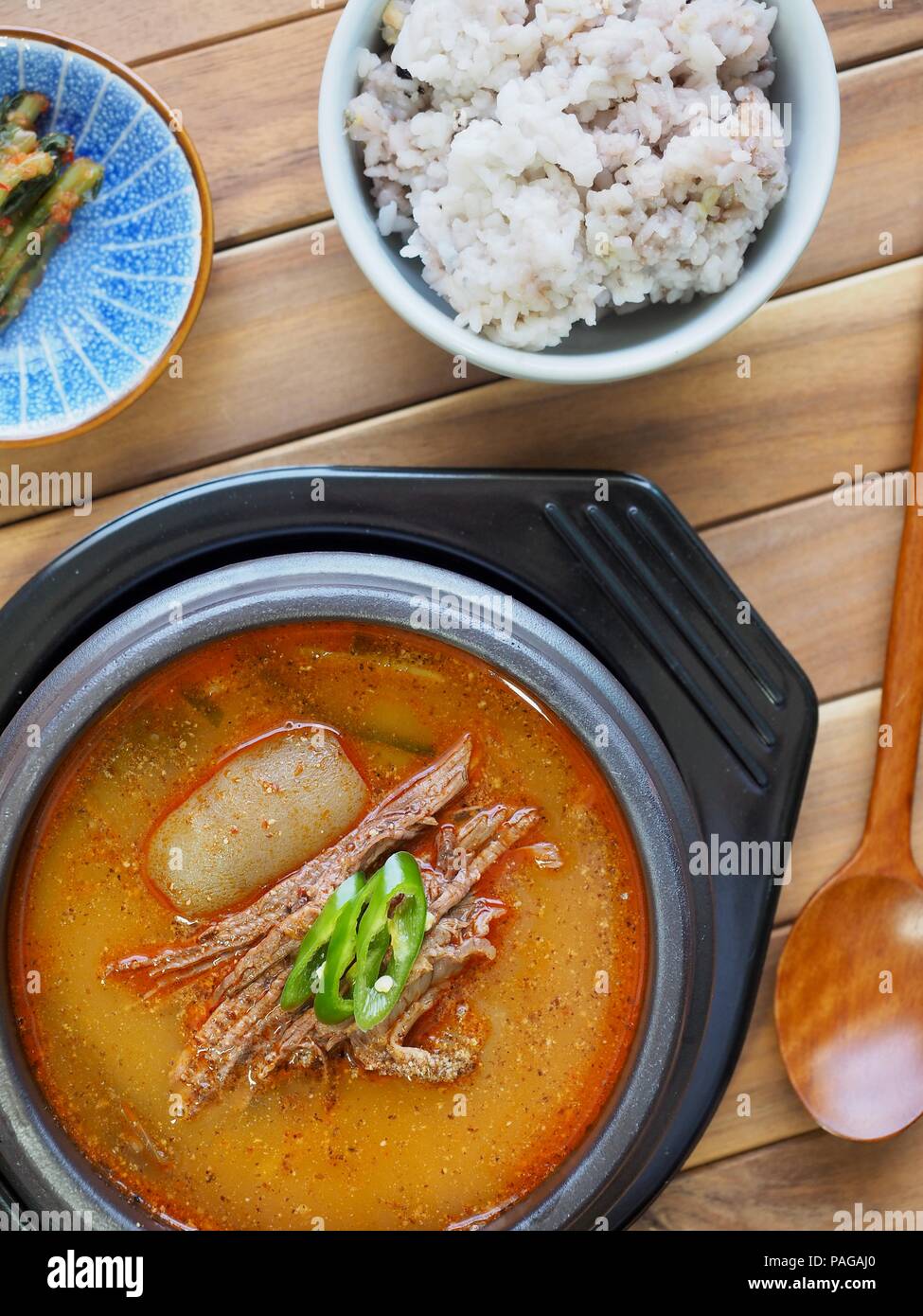 Korean food Goat soup Stock Photo - Alamy