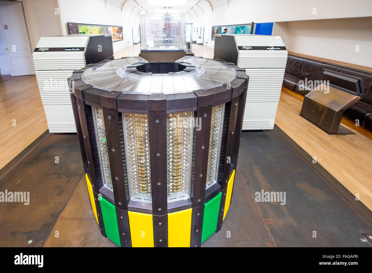 Cray-2 supercomputer, 1985 Stock Photo - Alamy