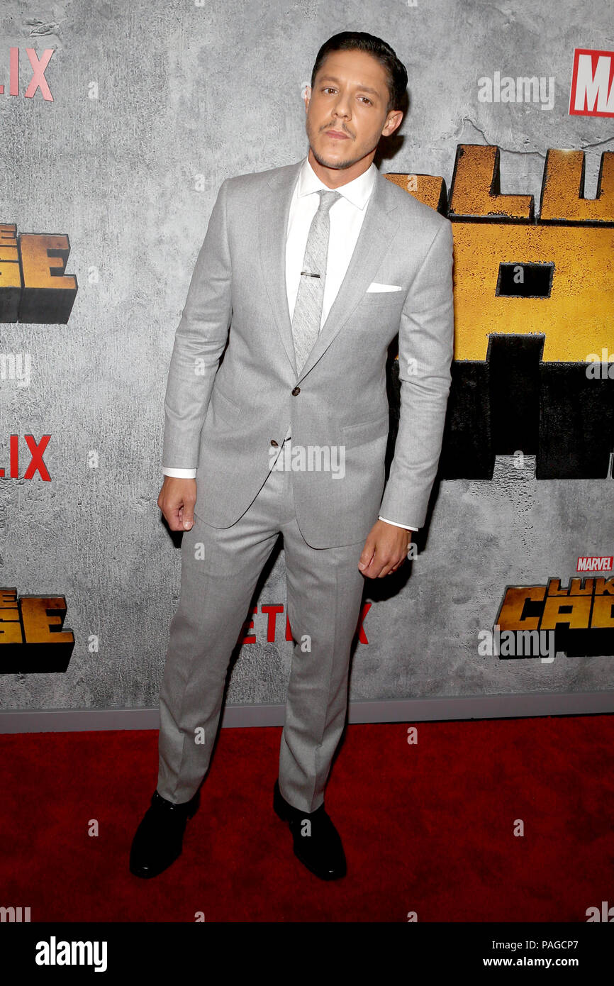 Theo Rossi Height