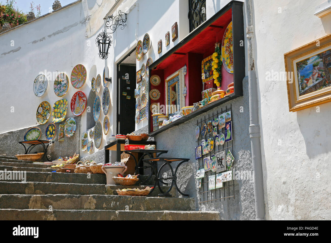 Ceramics shop in ravello italy hi-res stock photography and images - Alamy