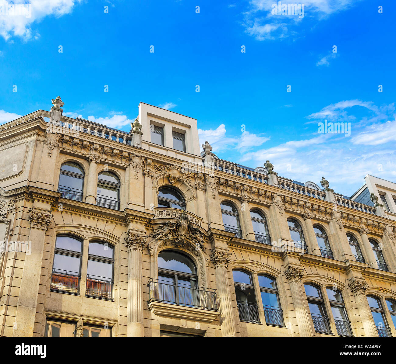 Old historic city landmark building hi-res stock photography and images ...
