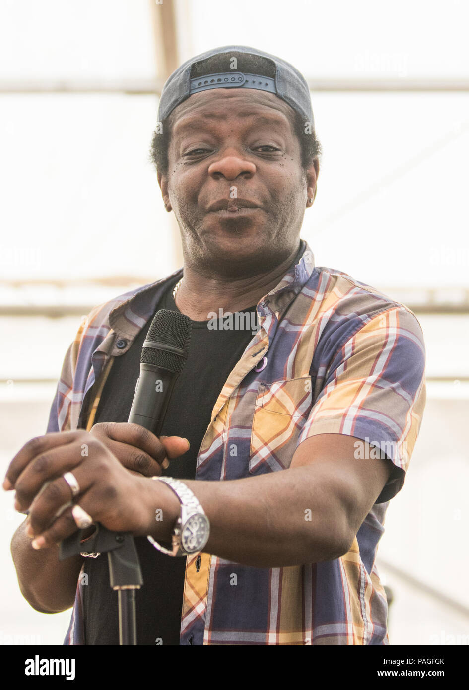 Vicars picnic music festival hi-res stock photography and images - Alamy