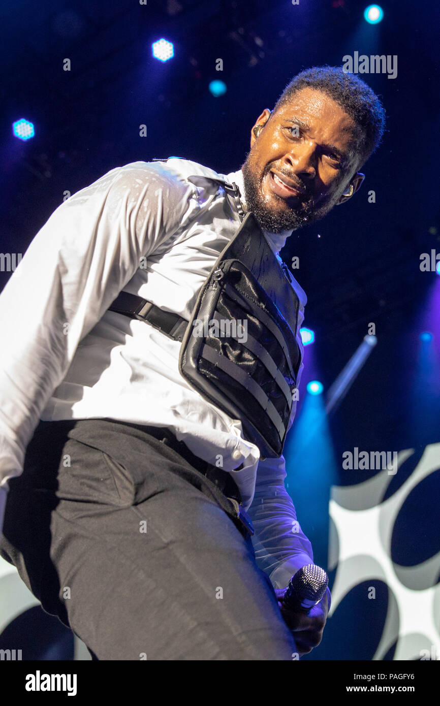 Chicago, Illinois, USA. 21st July, 2018. Singer USHER (USHER RAYMOND IV ...