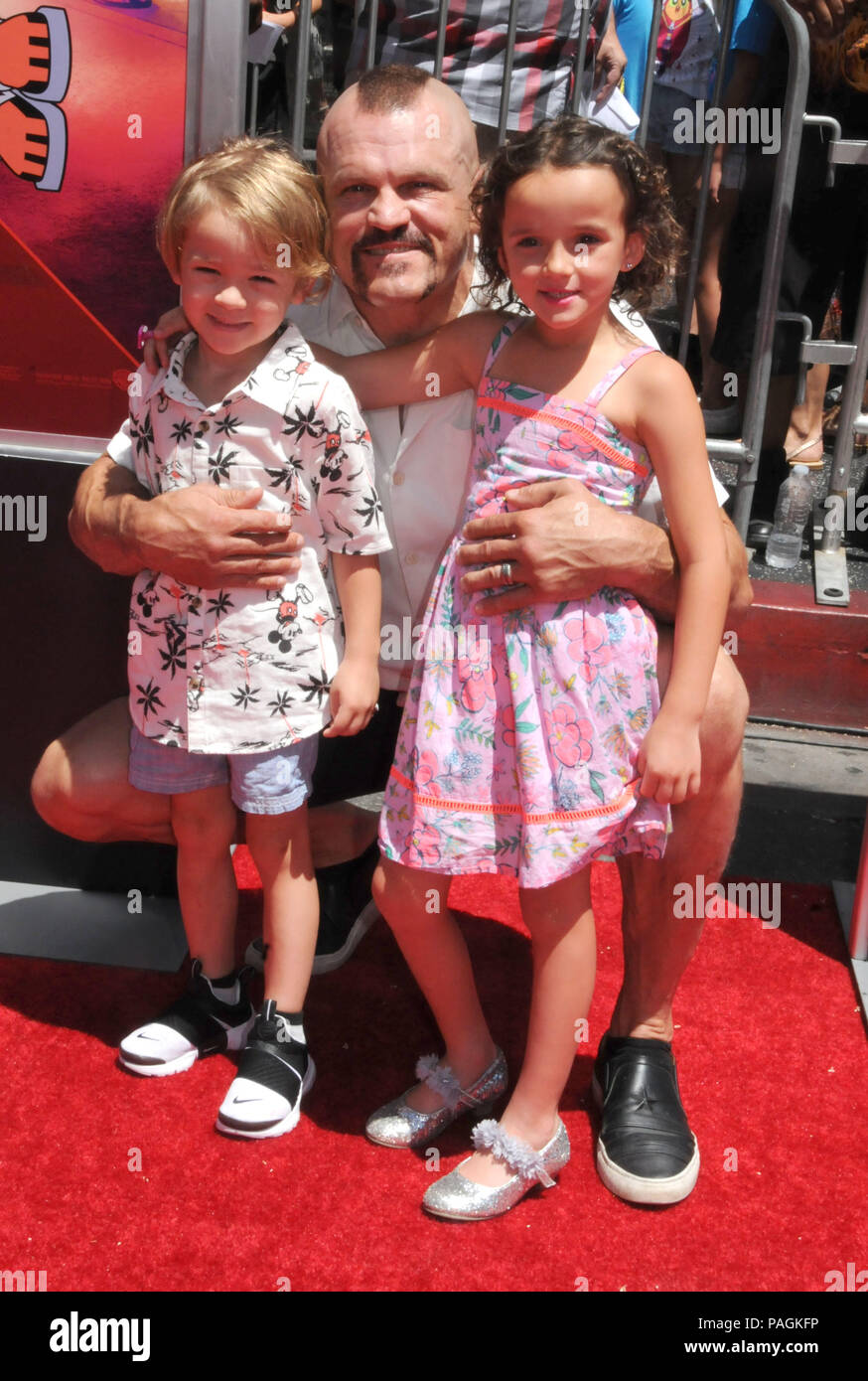 Chuck liddell and his daughter hi-res stock photography and images - Alamy