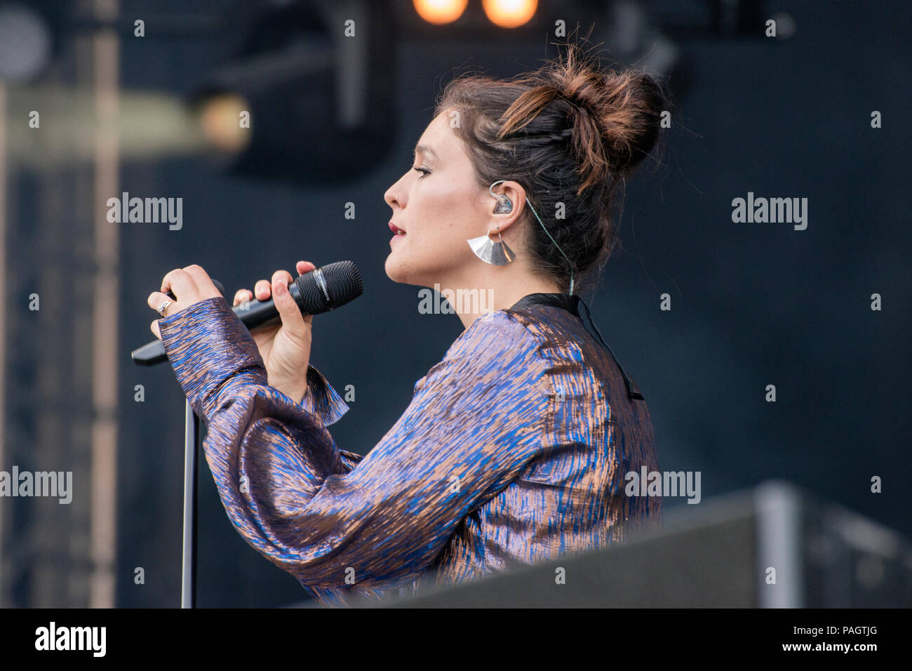 Jessica lois ware hi-res stock photography and images - Alamy