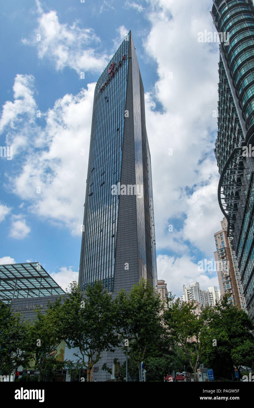 The blade skyscraper hi-res stock photography and images - Alamy
