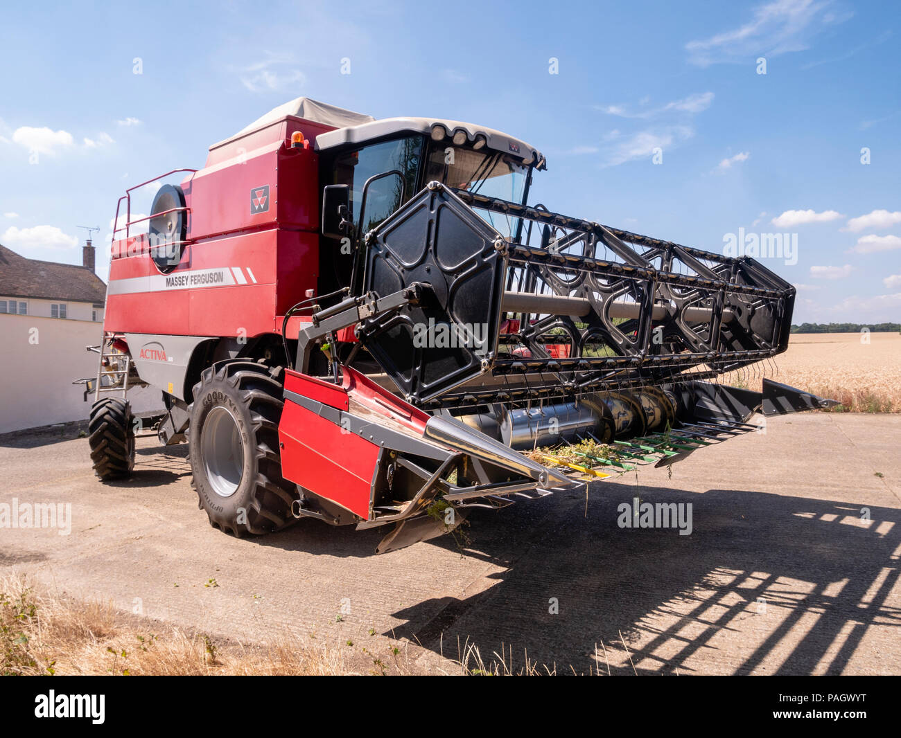 Early combine harvester hi-res stock photography and images - Alamy