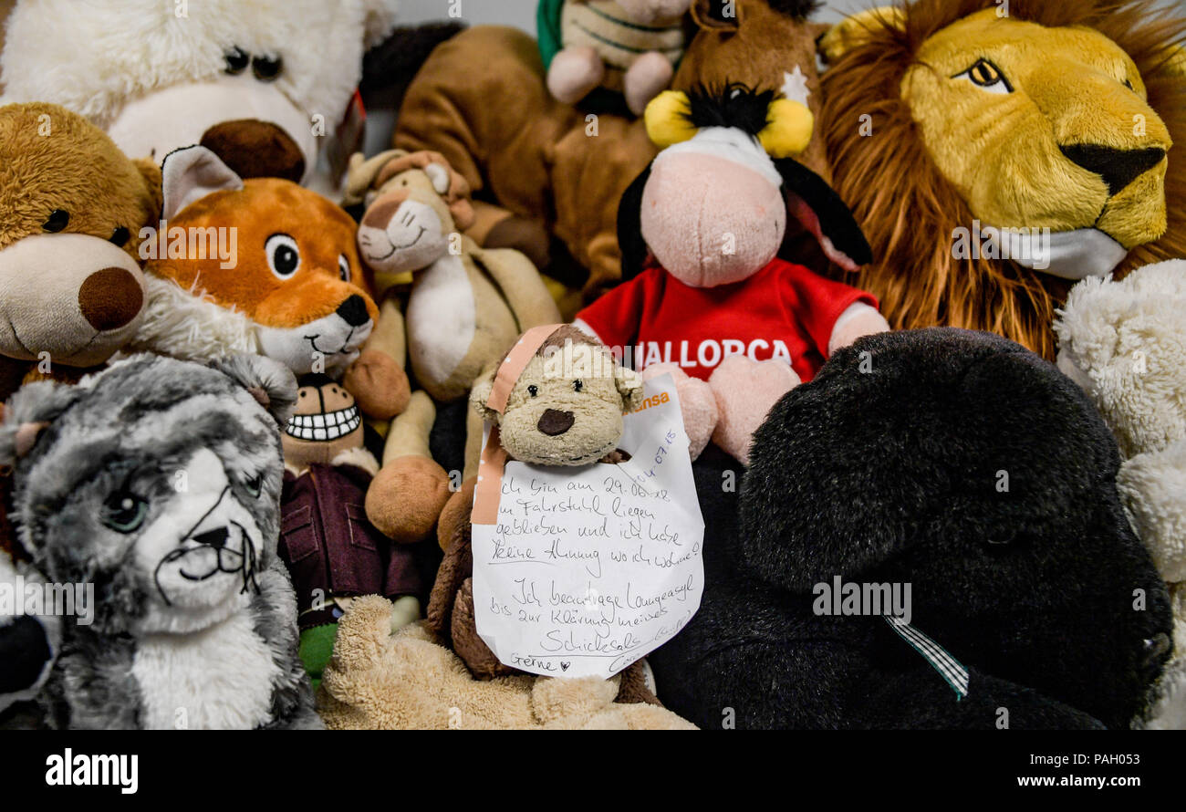 Germany, Hamburg. 23rd July, 2018. The cloth monkey "Coco", which lies ...