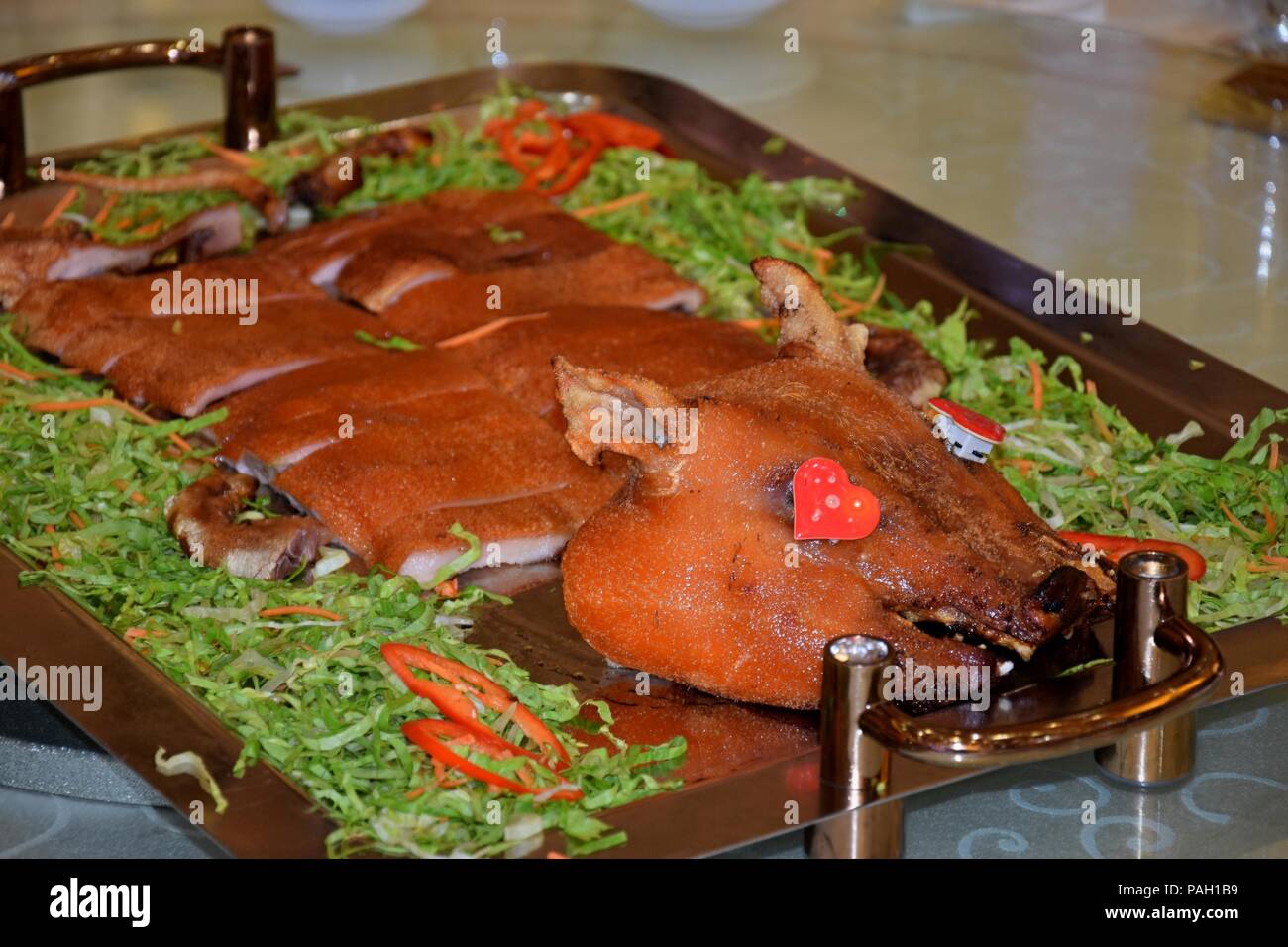 Sucking pig grill hi-res stock photography and images - Alamy