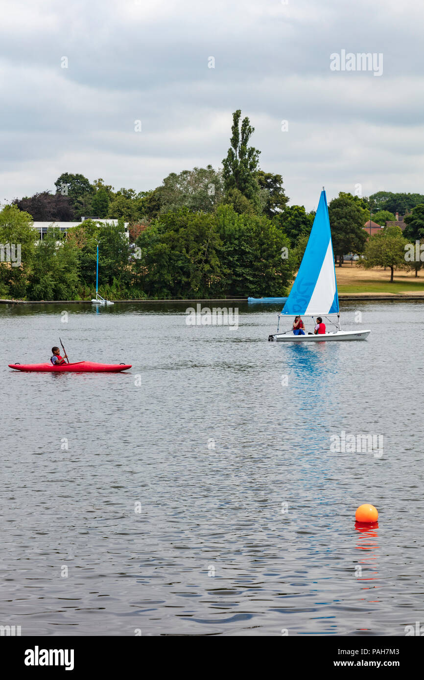 Danson park lake hi-res stock photography and images - Alamy