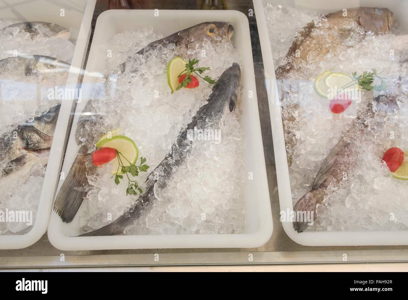 Fish on ice Stock Photo - Alamy