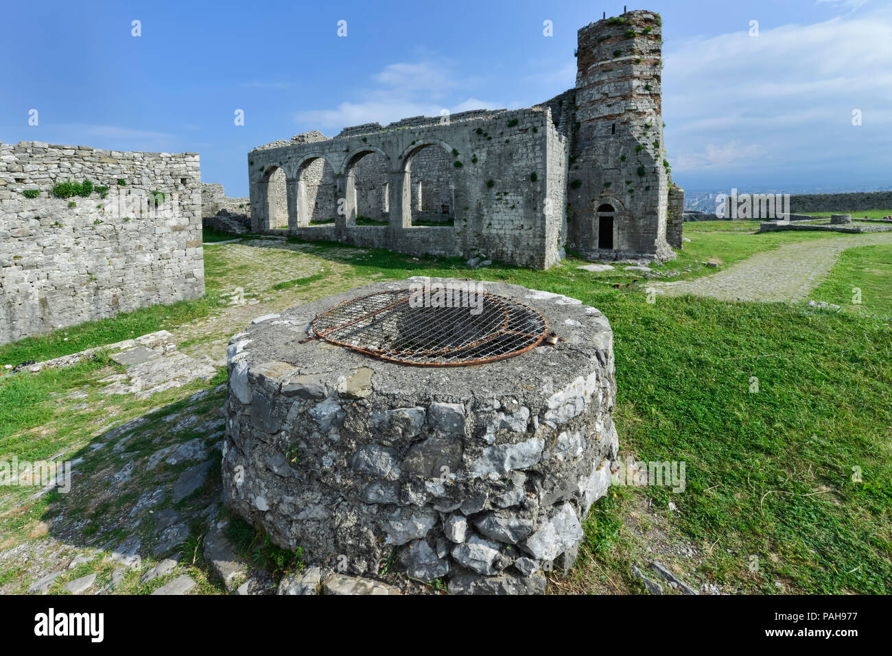 Rozafa castle, Fatih Sultan Mehmet Mosque, Shkodra, Albania Stock Photo ...