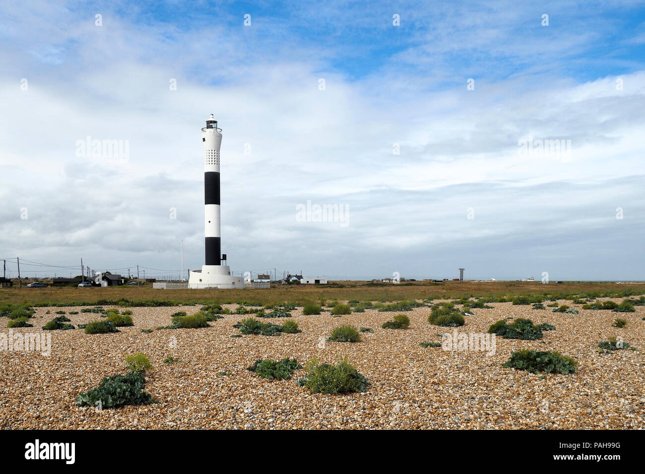 Dungeness New Lighthouse and beach Stock Photo - Alamy