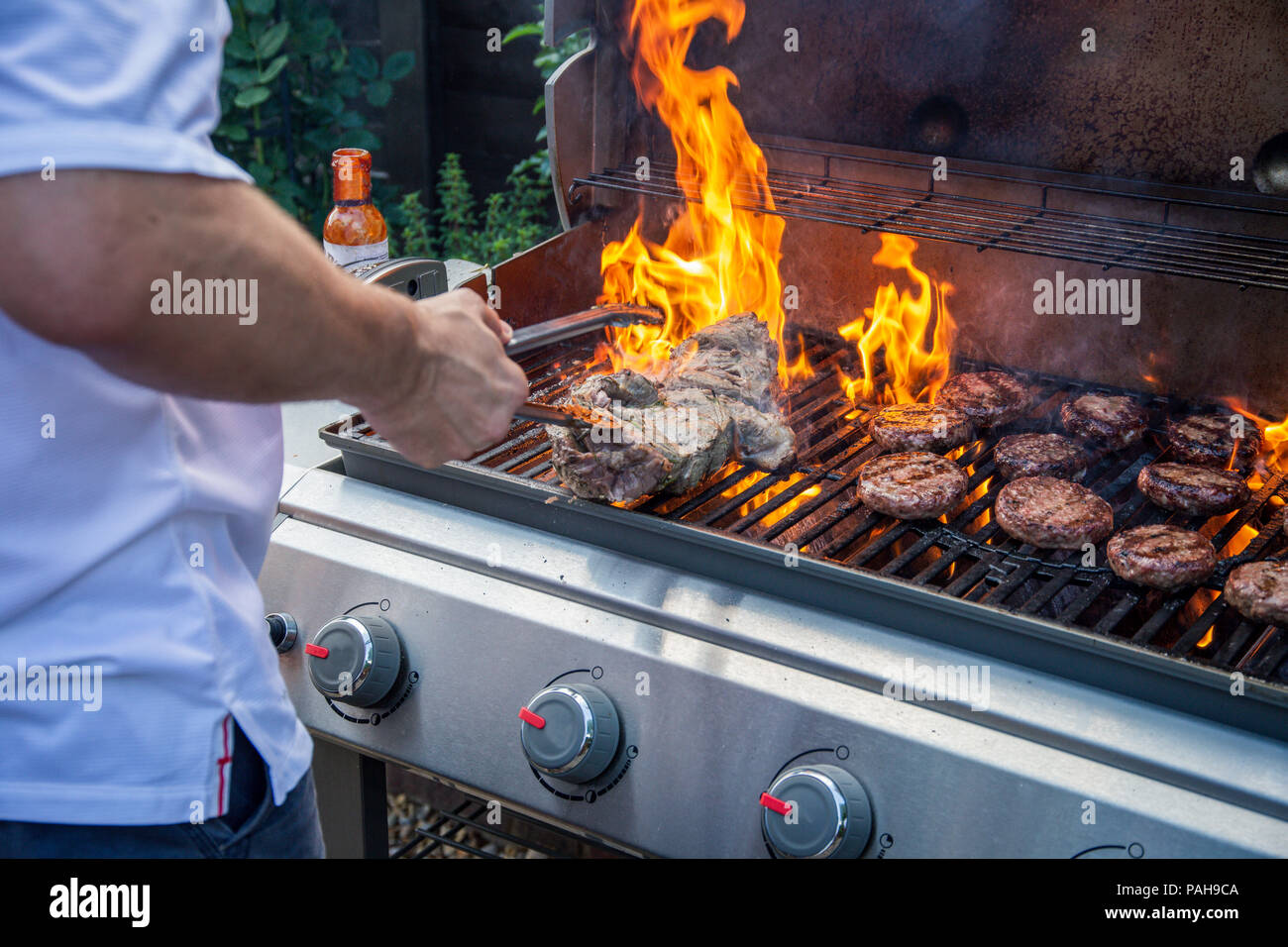 Bbq herb lamb joint hi-res stock photography and images - Alamy