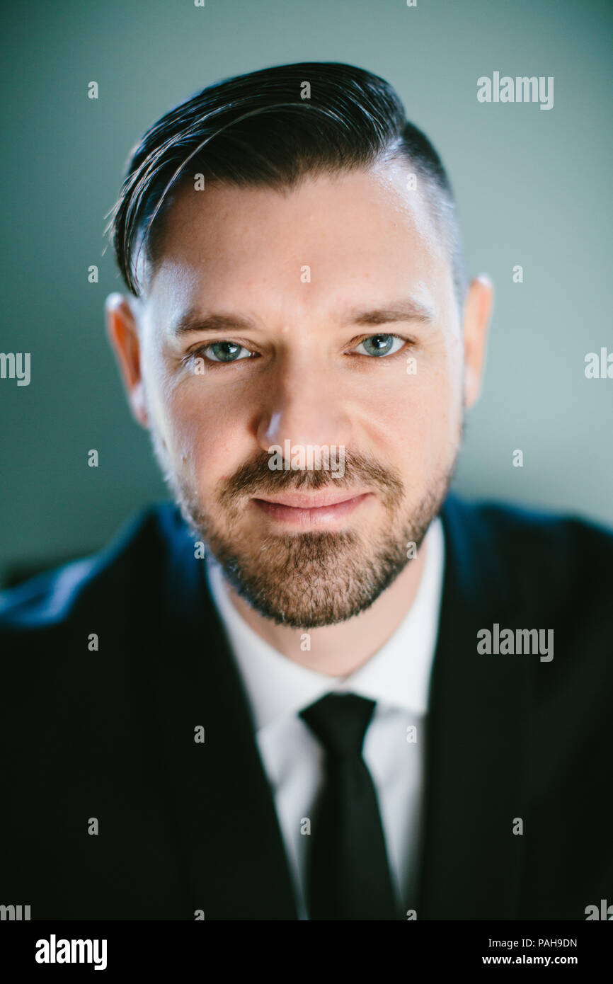 Business mans face hi-res stock photography and images - Alamy