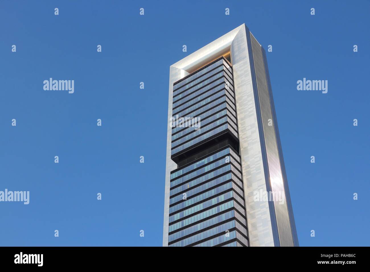 Tallest building skyscraper skyscrapers hi-res stock photography and ...