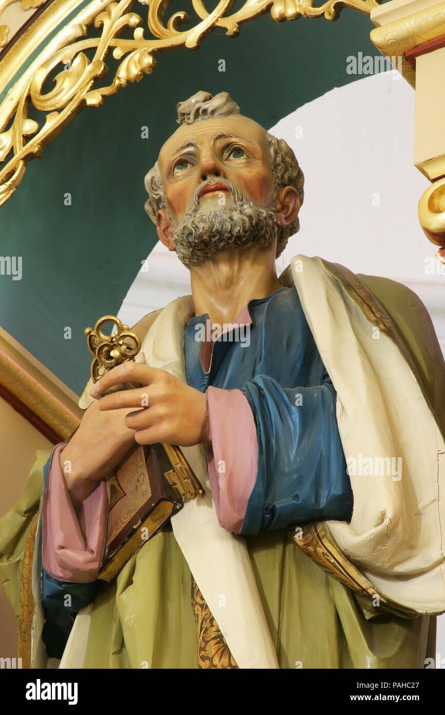 Statue of saint peter hi-res stock photography and images - Alamy