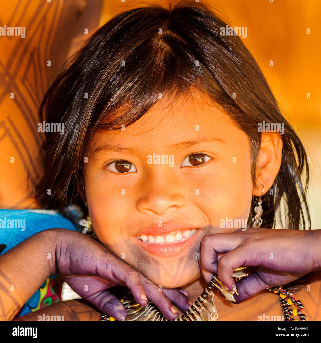 Indigenous embera girl hi-res stock photography and images - Alamy