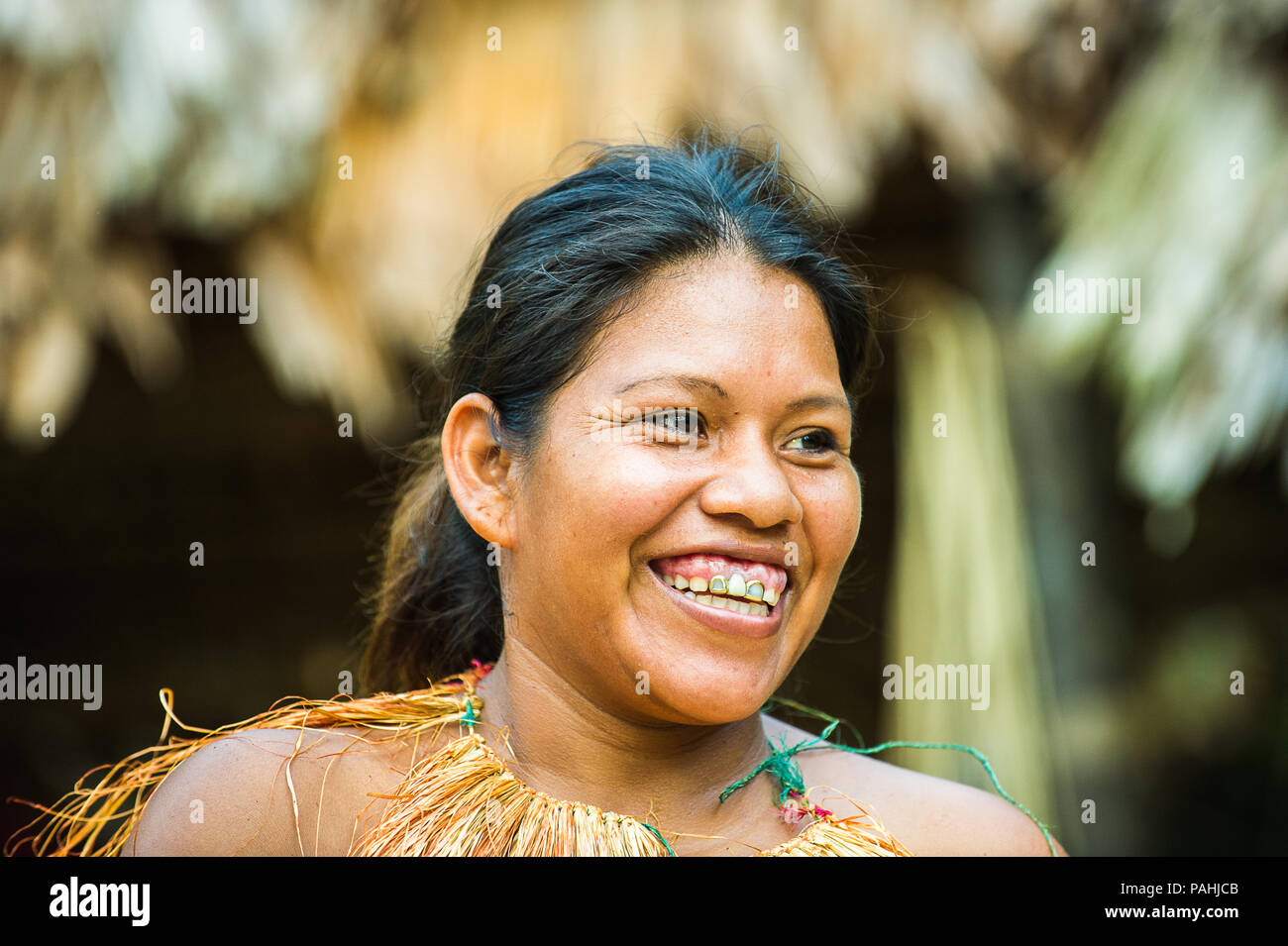 Brazil Amazon Tribe Stock Photos & Brazil Amazon Tribe Stock Images - Alamy