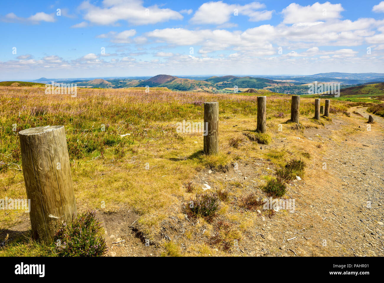Long mynd blue sky hi-res stock photography and images - Alamy