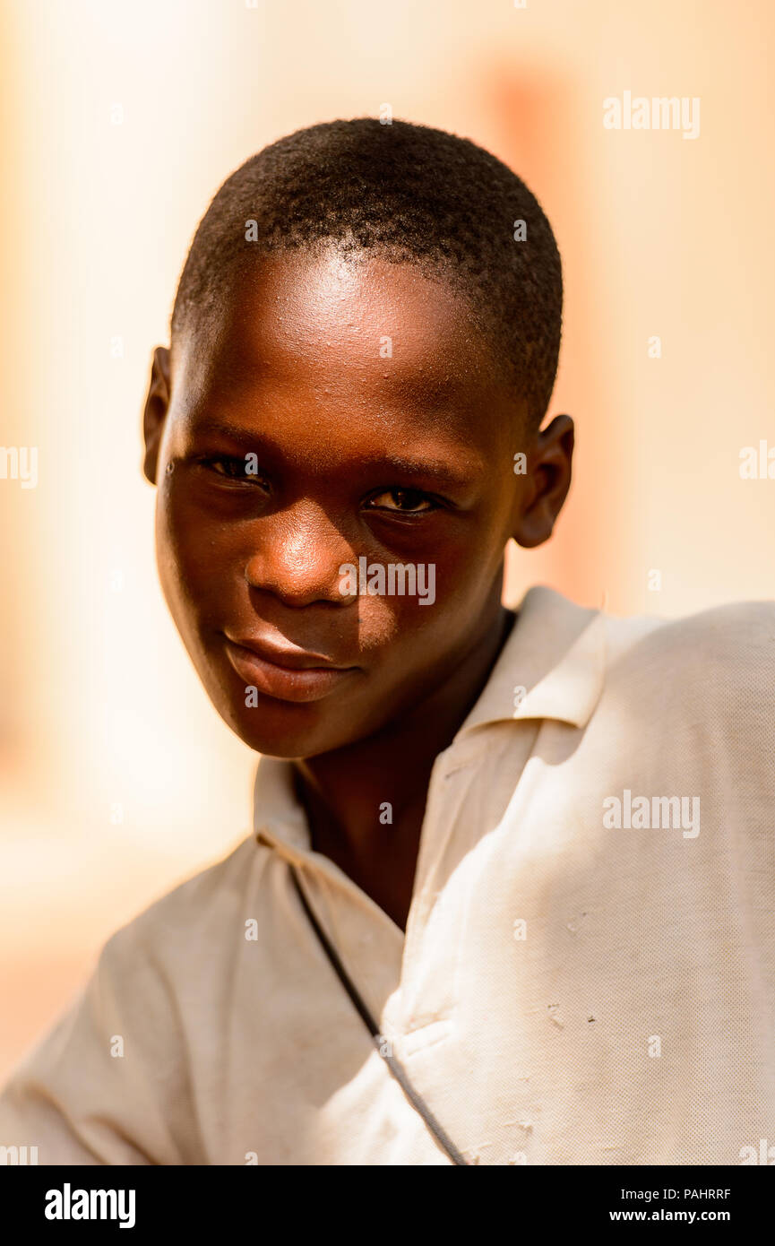 Poor People Smile Stock Photos & Poor People Smile Stock Images - Alamy