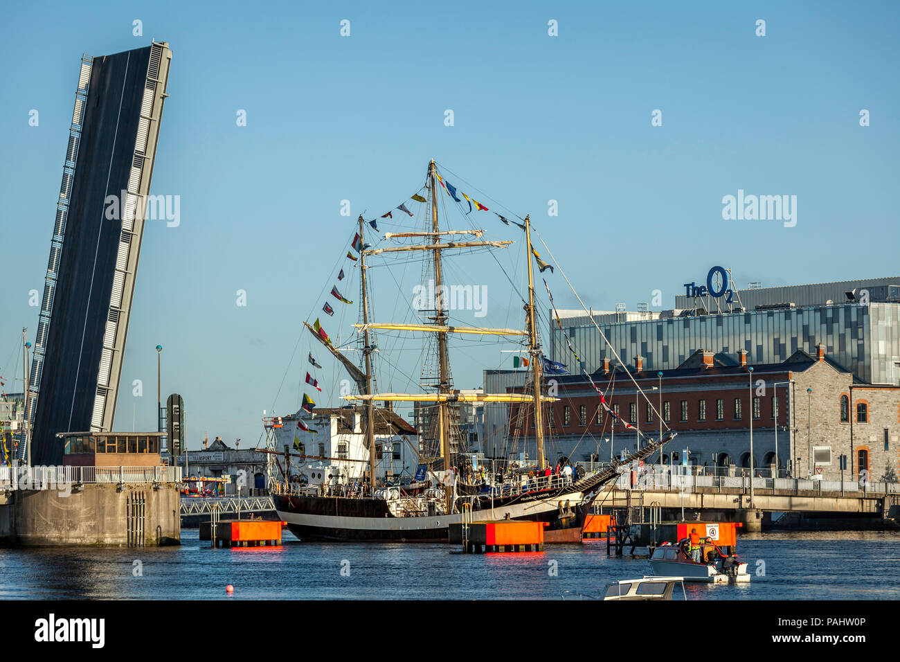 The British tall ship Pelican of London sailing on the Liffey river out ...