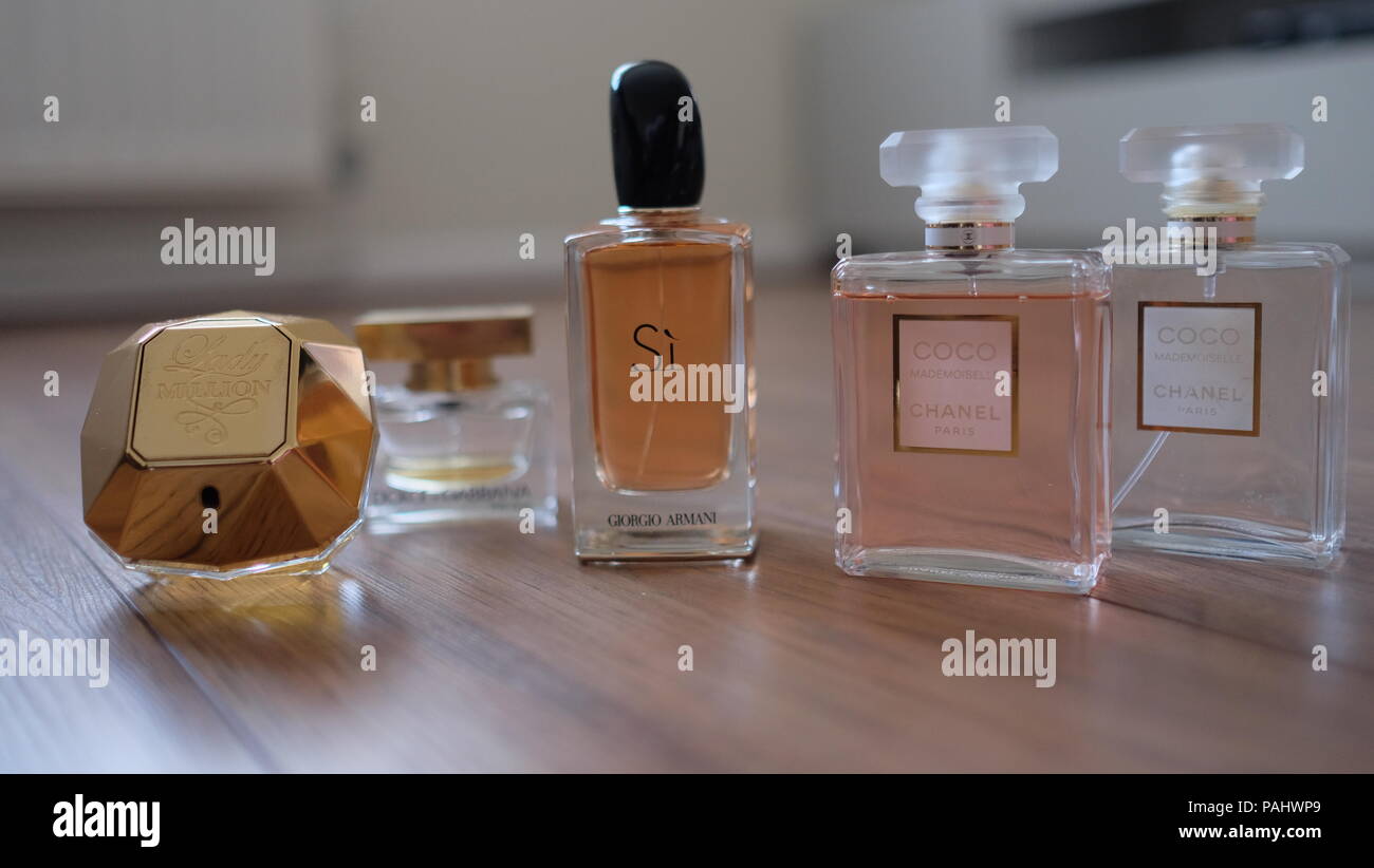 Good perfume hi-res stock photography and images - Alamy
