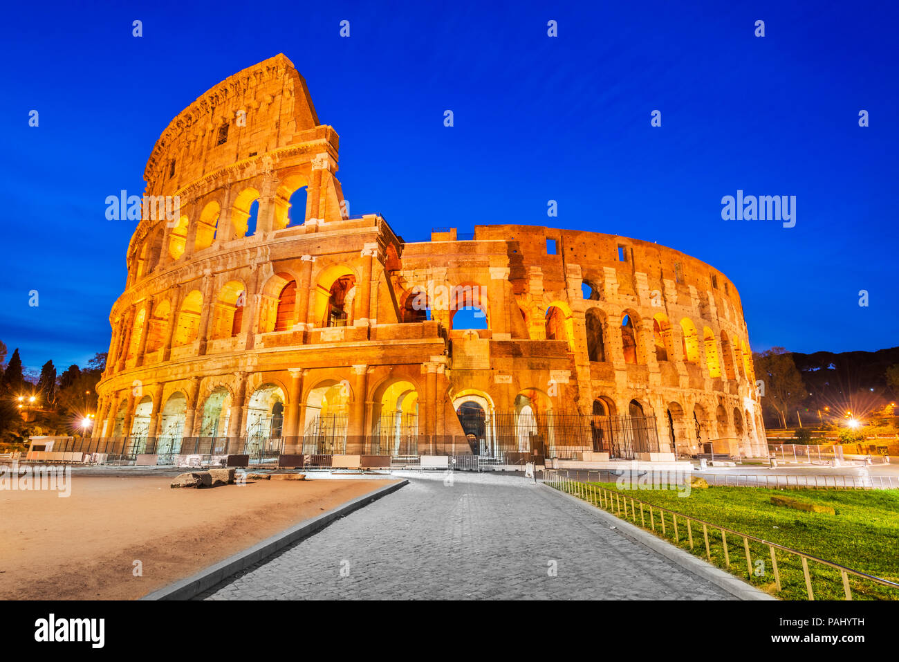 Flavian amphitheater rome hi-res stock photography and images - Alamy