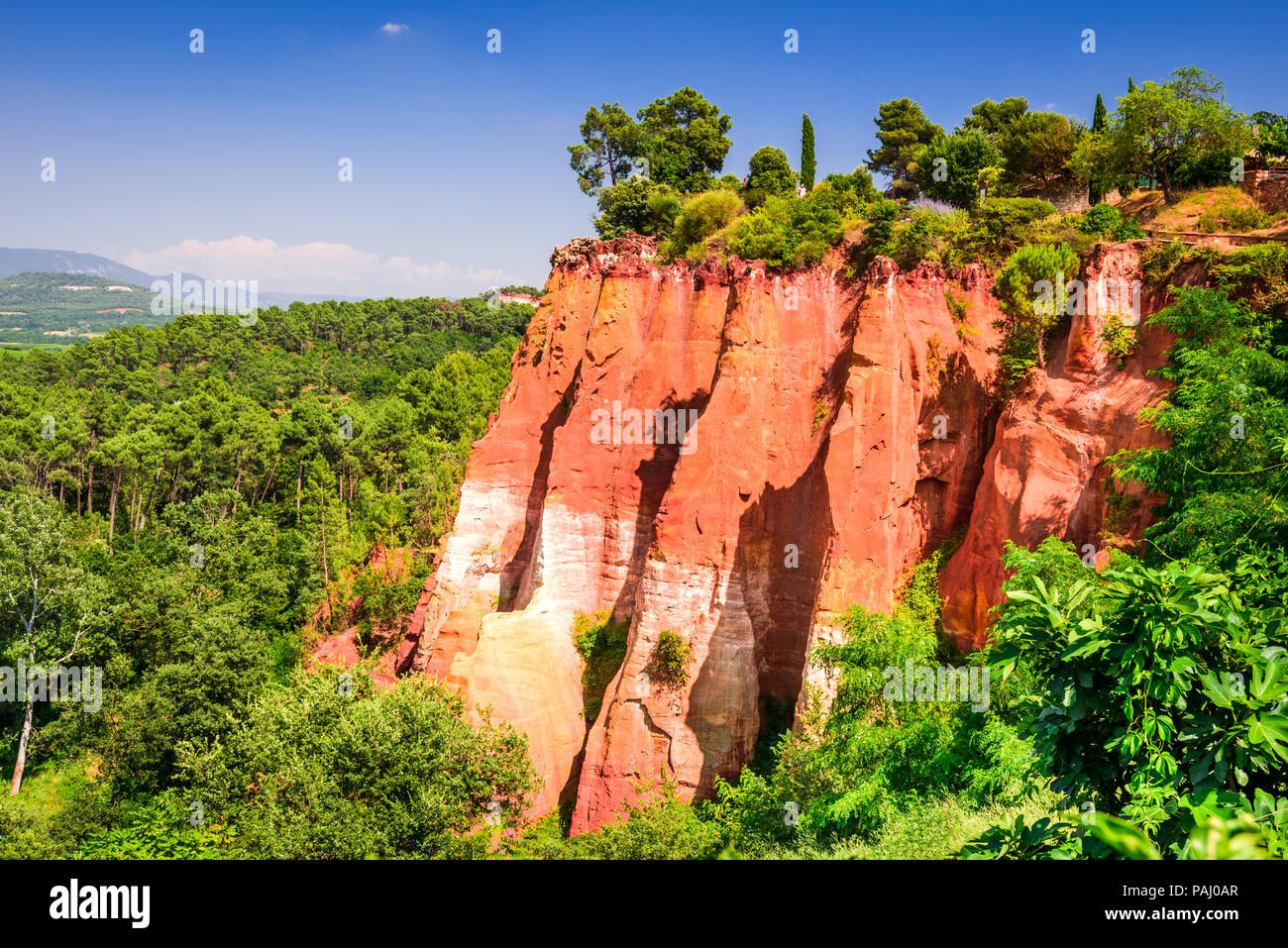 Roussillon, red rocks of Colorado colorful ochre canyon in Provence ...