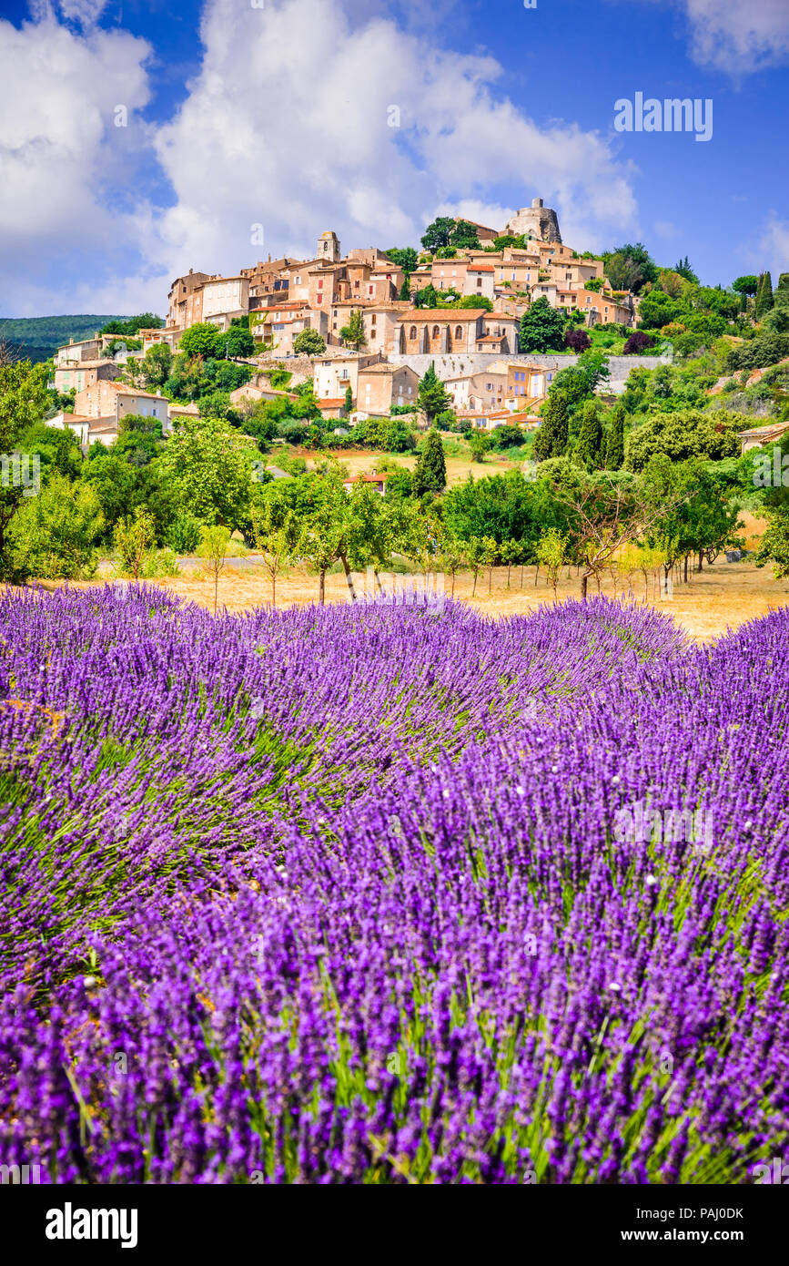 Simiane-la-Rotonde, hilltop village in Provence with lavender fields ...