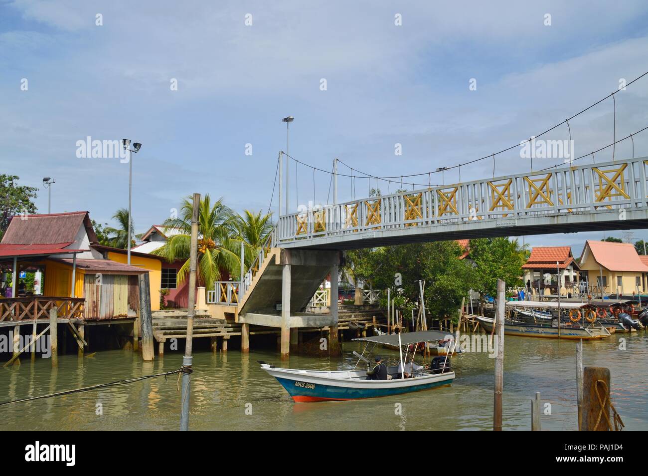 Malacca bridge hi-res stock photography and images - Alamy