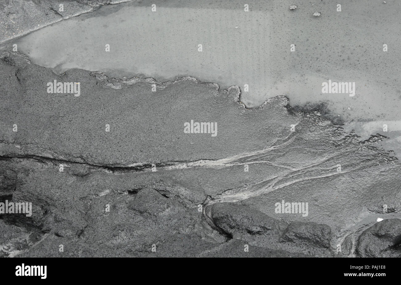 fly ash pattern during the raining and water flow Stock Photo - Alamy