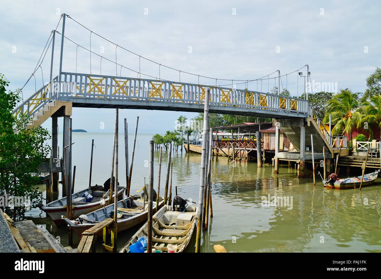 Malacca bridge hi-res stock photography and images - Alamy