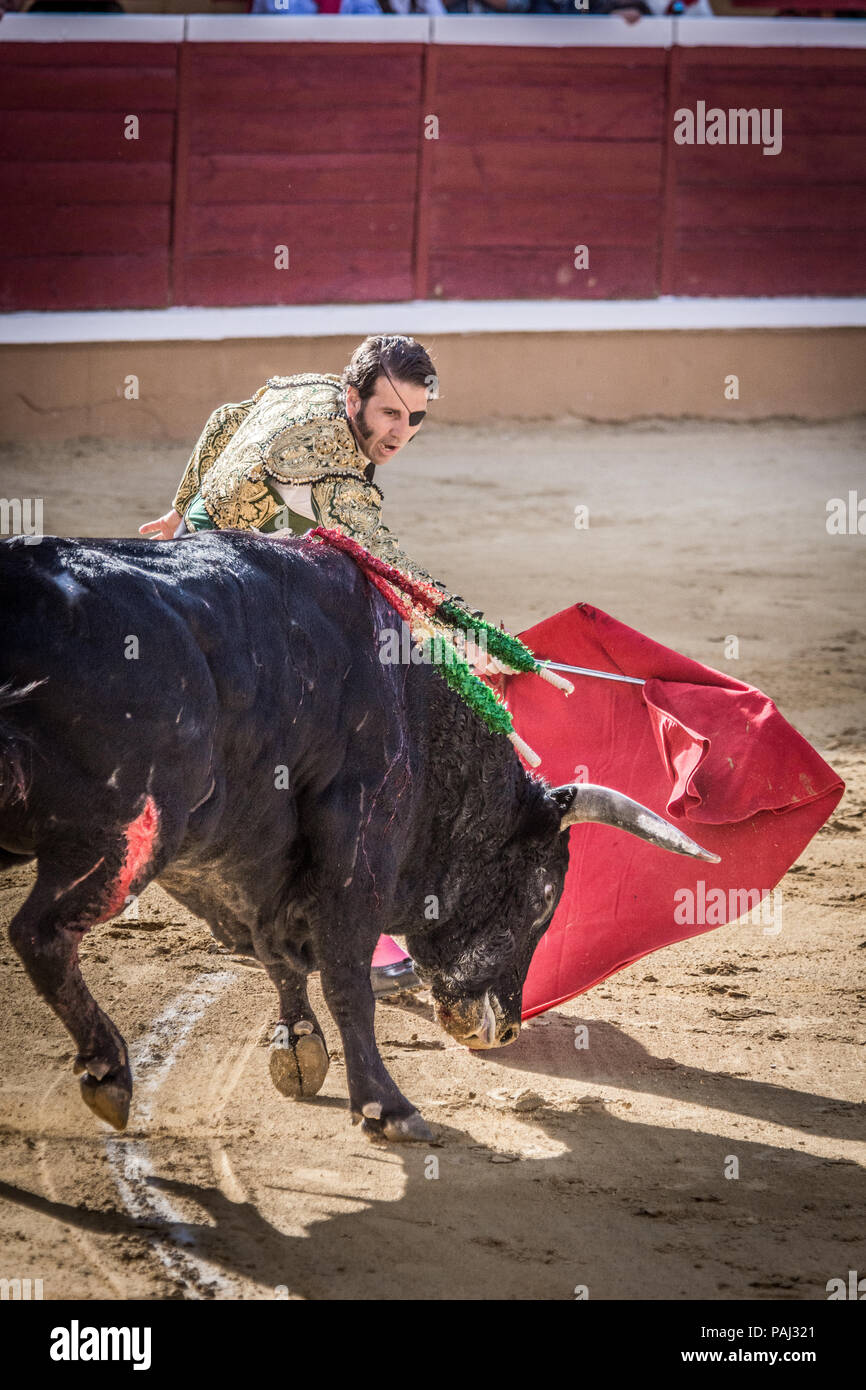 Bullfighter, Juan Jose Padilla, Corrida de Toros, Bull Fight Tudela ...