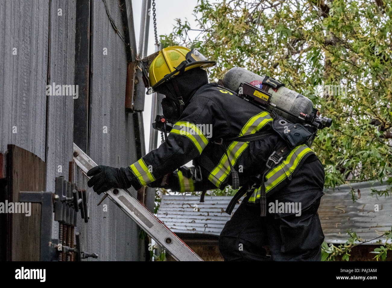Firefighters fighting fires in California Stock Photo - Alamy