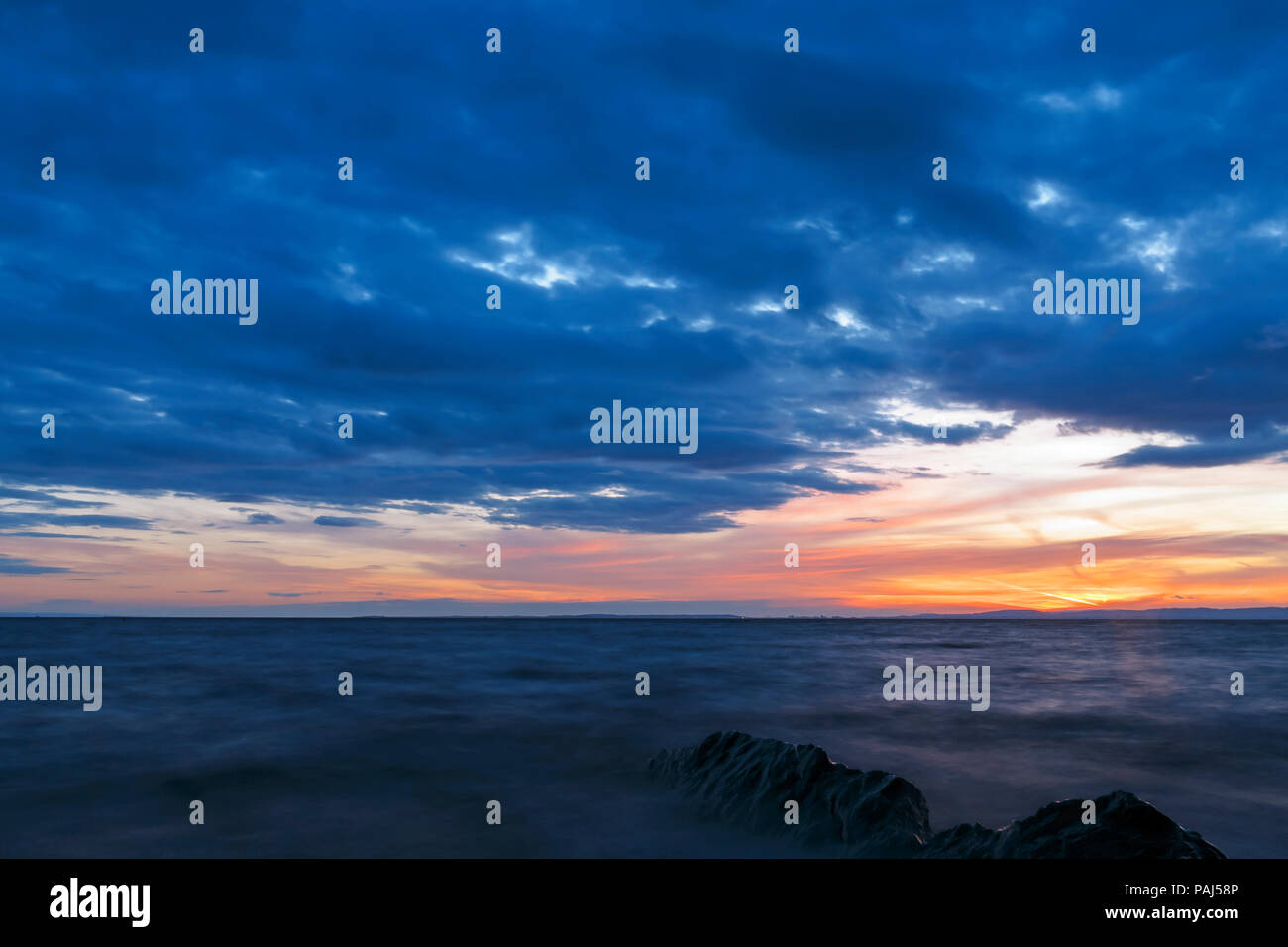 Looking across the Bristol channel towards Cardiff Stock Photo - Alamy