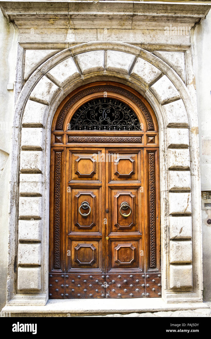 Ancient gate of a historic Italian palace Stock Photo - Alamy