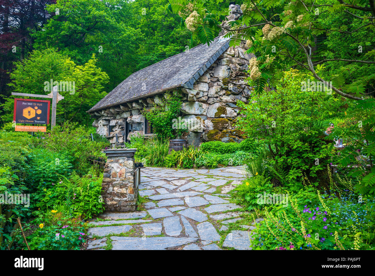 Ty capel hi-res stock photography and images - Alamy