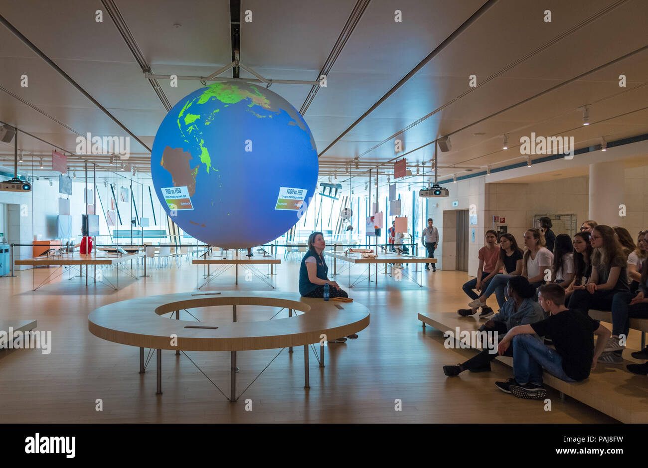 SCIENCE ON A SPHERE - terrestrial globe connected to NOAA . Museum of ...