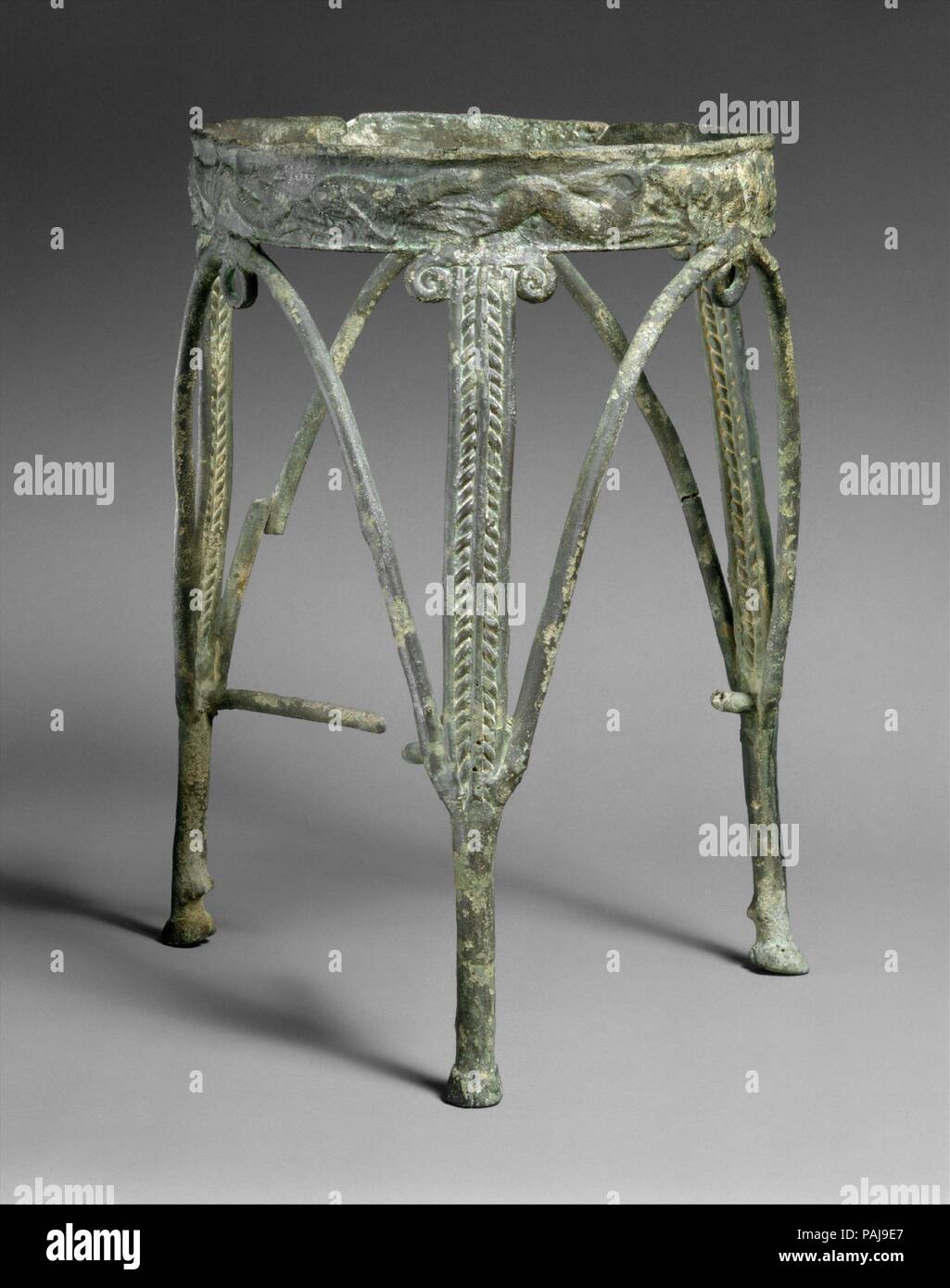 Bronze age metalwork hi-res stock photography and images - Alamy