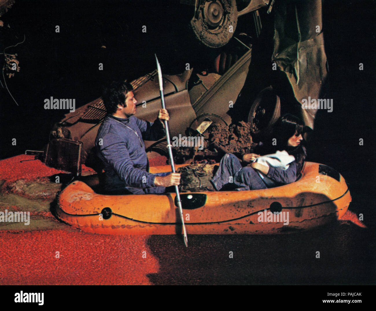 Oliver reed 1970's hi-res stock photography and images - Alamy